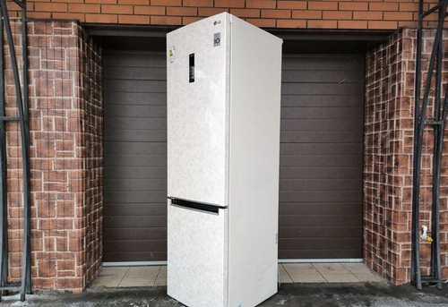 Премиальный холодильник LG No Frost 203см WiFi