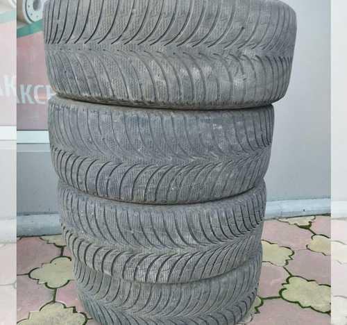 Goodyear UltraGrip Ice+ 215/55 R17 94T