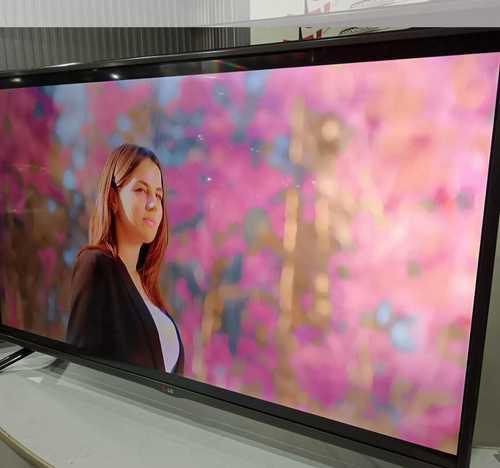 LED-телевизор 42" (106см) LG 42LB561V Full HD, USB