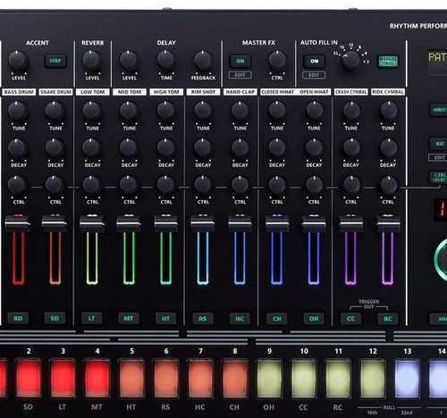 Roland TR-8S драм-машина (под заказ)