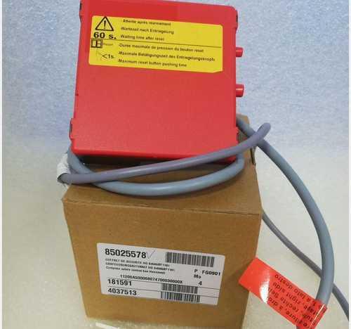 De Dietrich Блок розжига Honeywell S4565BF (850255