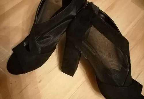 Туфли женские 40 размер новые