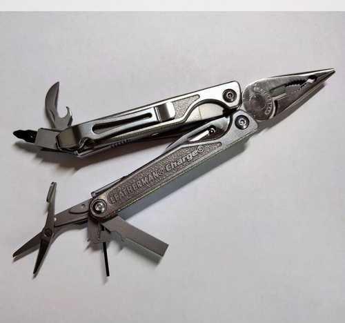 Мультитул Leatherman Charge Ti (tti)