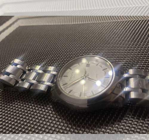 Наручные часы tissot t035410a