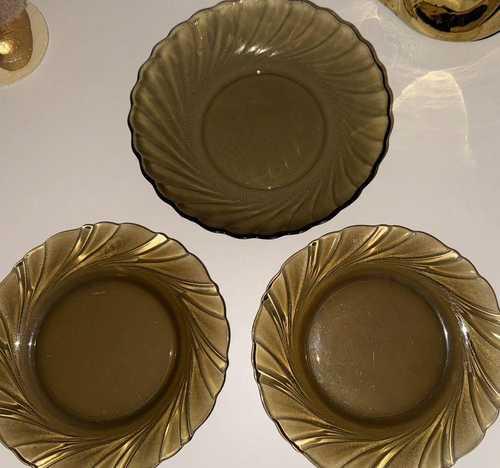 Набор тарелок