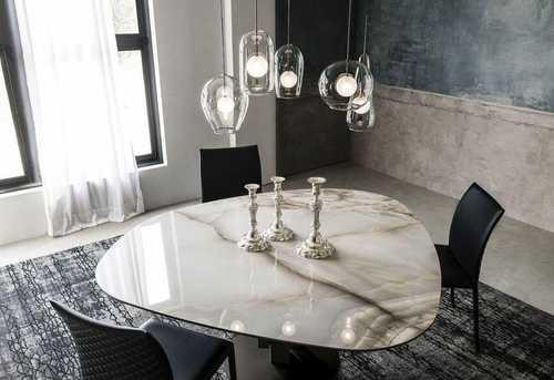 Дизайнерский стол из керамогранита Bergamo