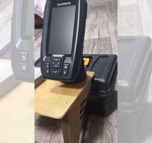 Продам эхолот garmin striker plus 4sv