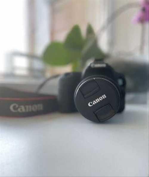 Зеркальный фотоапарат canon