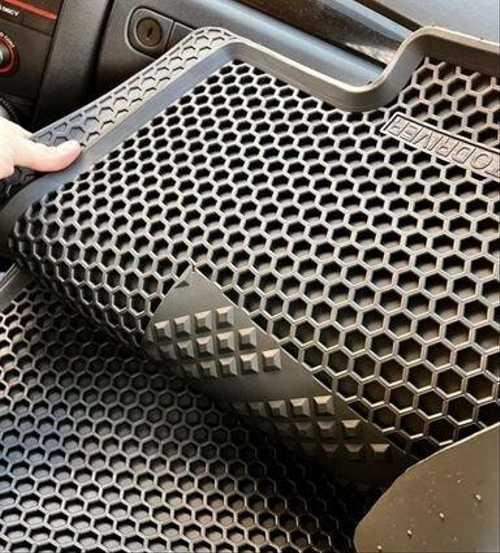 Автомобильные коврики резиновые сота