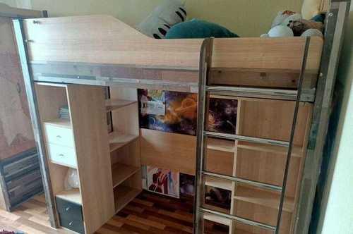 Комплект детской мебели: шкаф, кровать-чердак