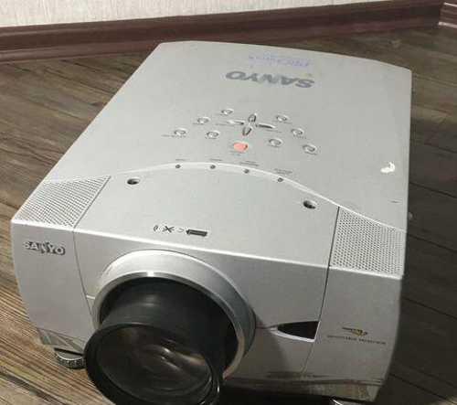 Проектор Sanyo PLC-XP46 (на запчасти)
