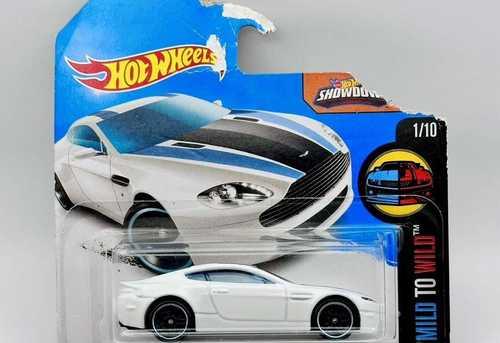 Hot Wheels Aston Martin v8 Vantage (2016)