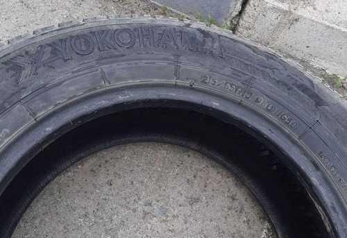 Yokohama Ice Guard IG50 215/65 R16