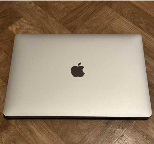 MacBook Air 13" (2019) 8GB/256GB, 102 цикла