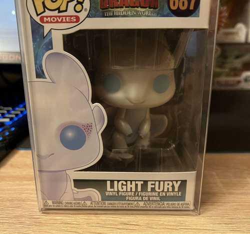 Funko Pop Movies 687 Light Fury