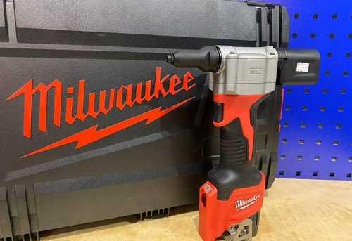 Заклепочник Milwaukee M12 bprt-201X