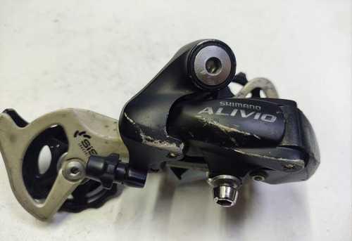 Задний переключатель Shimano Alivio RD-M410