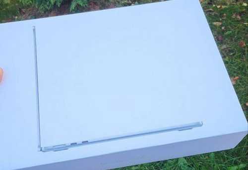 Коробка от Macbook Air m2 512 Silver цвет Серебро