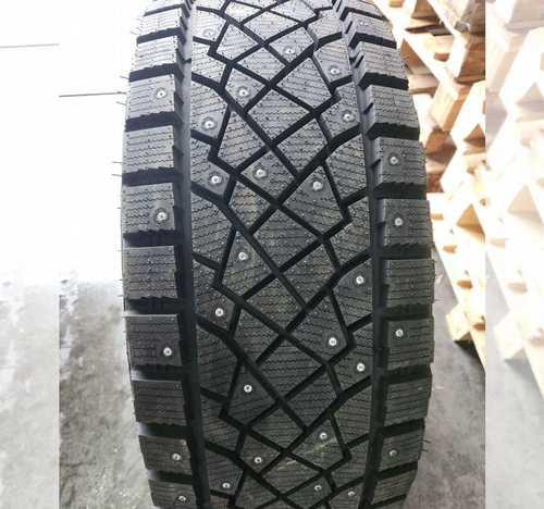 Predator New Mutant Arctic PNMICE 13 35/12.5 R20 121R