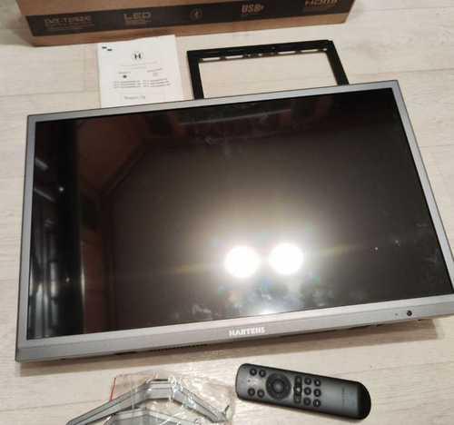 Тв hartens SMART 24 " Яндекс коробка