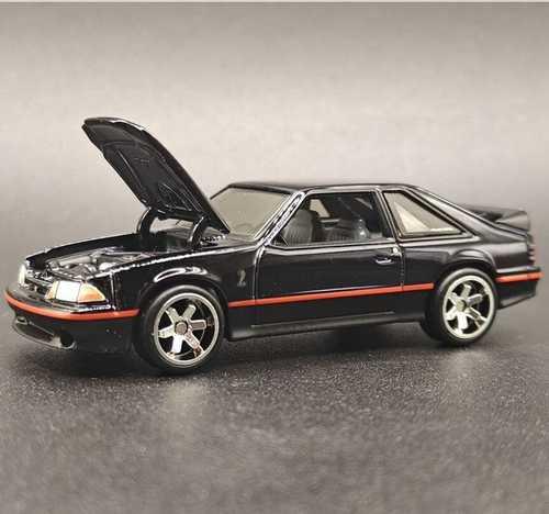 Hot Wheels RLC 1993 Ford Mustang Cobra R