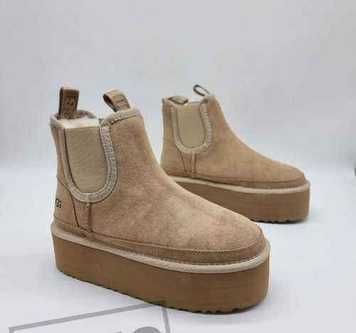 UGG Neumel Chelsea Platform