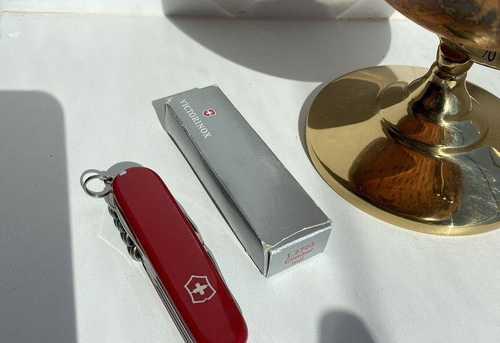 Складной нож Victorinox 1.3703 Clumber Red 91 мм