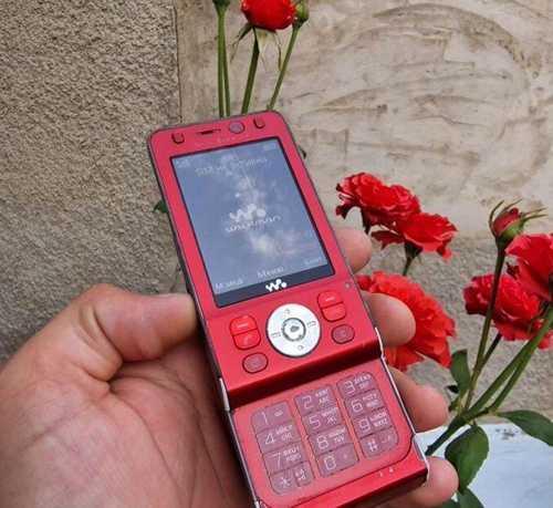 Телефон Sony Ericsson w910