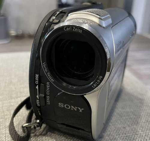 Видеокамера sony handycam