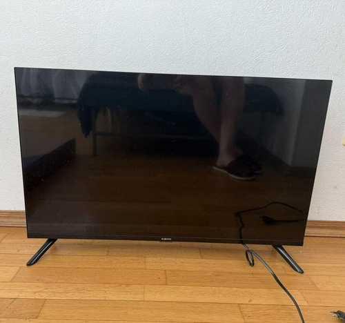 Телевизор SMART tv 32 бу