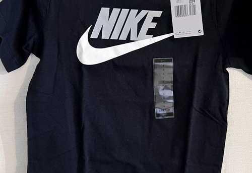 Новая футболка Nike S (128-137)