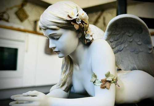 Чудесный ангел Арт:1008438матовый фарфор42 x 13 см
