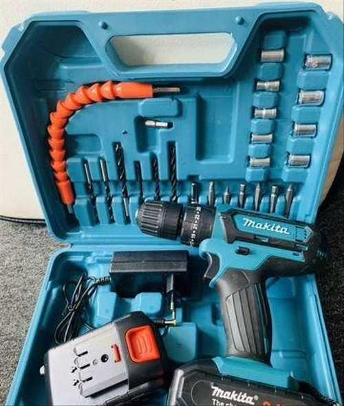 Шуруповерт Makita