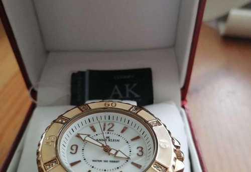 Часы женские Anne Klein