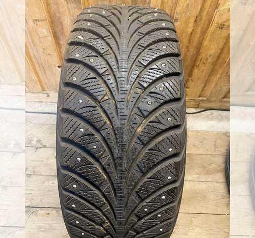 Sava Eskimo Stud 215/55 R17 94T