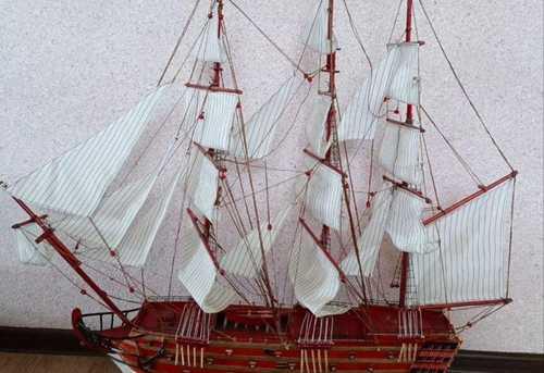 Продам модели парусных кораблей
