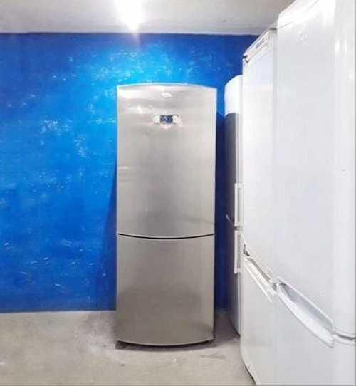 Холодильник широкий металлик с дисплеем