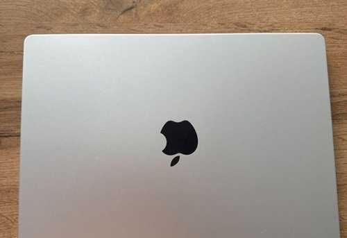 Apple macbook pro 14 m3