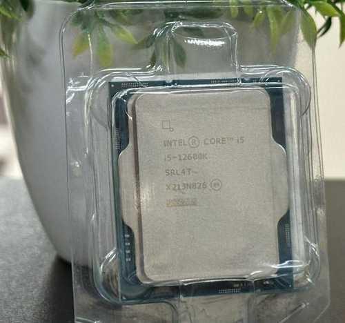 Intel Core i5-12600K OEM (LGA1700)