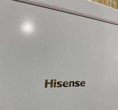 Холодильник Hisense