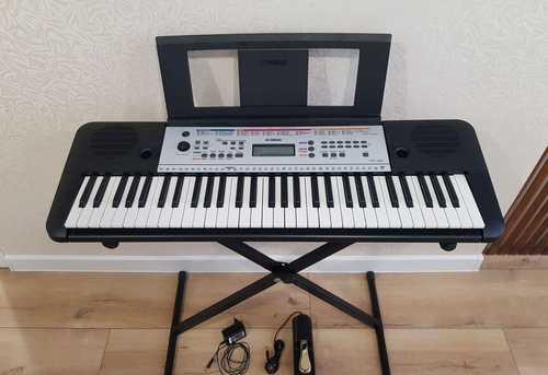 Синтезатор Yamaha ypt-260 со стойкой и педалью