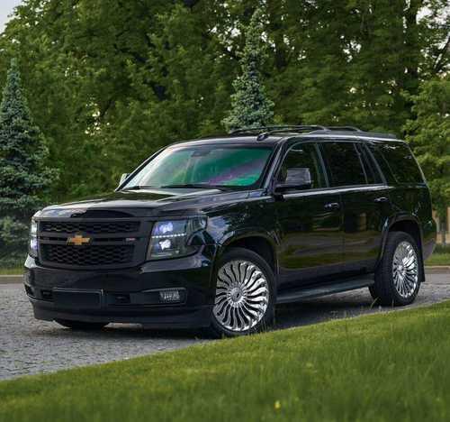 Кованые диски R22 на Chevrolet Tahoe