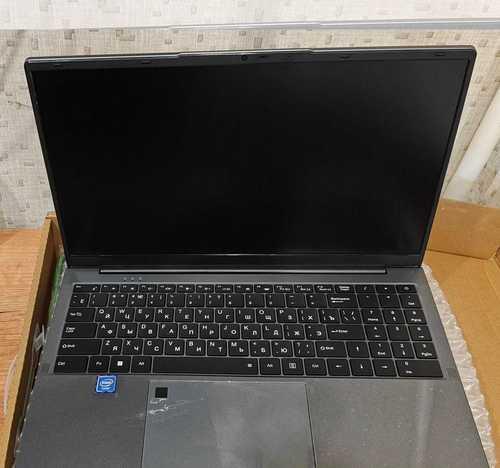 15.6" ASUS B53, Core i5, RAM 4 ГБ, 500 ГБ, Intel HD Graphics 3000