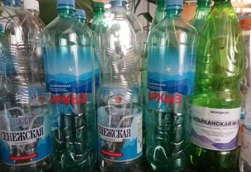 Пластиковые бутылки 1.5 л много