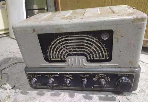 Радиоприемник СССР тпс-54