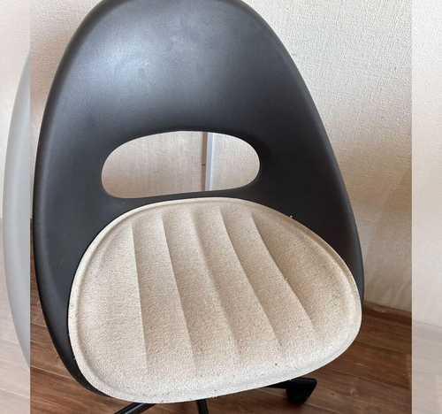 Стул IKEA крутящийся