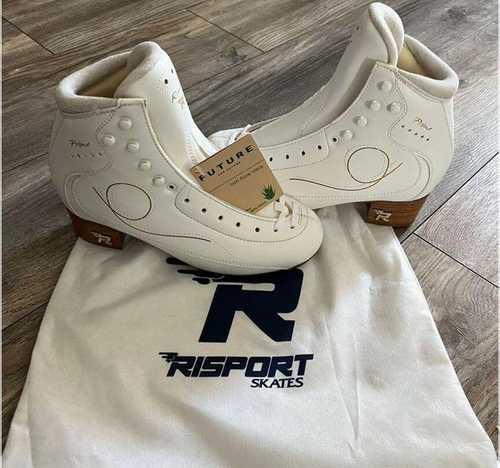 Привезу фигурные коньки risport,edea