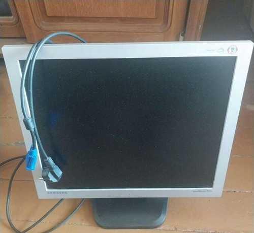 Монитор 19" Samsung SyncMaster 913v