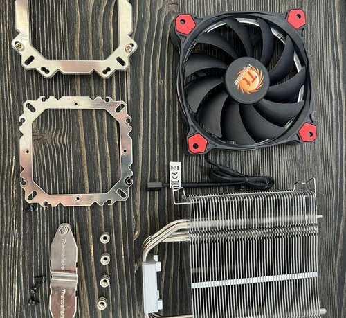 Процессорный кулер Thermaltake Riing Silent 12 Red