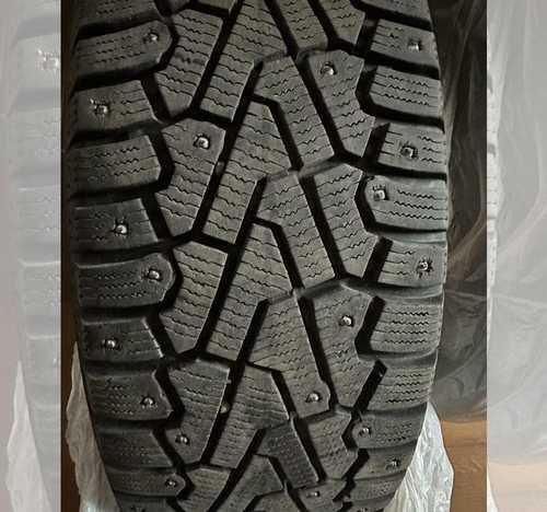 Pirelli Ice Zero 205/55 R16